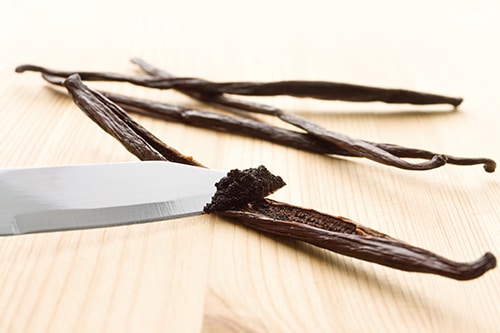 The best way to split a vanilla bean! - Rodelle Kitchen