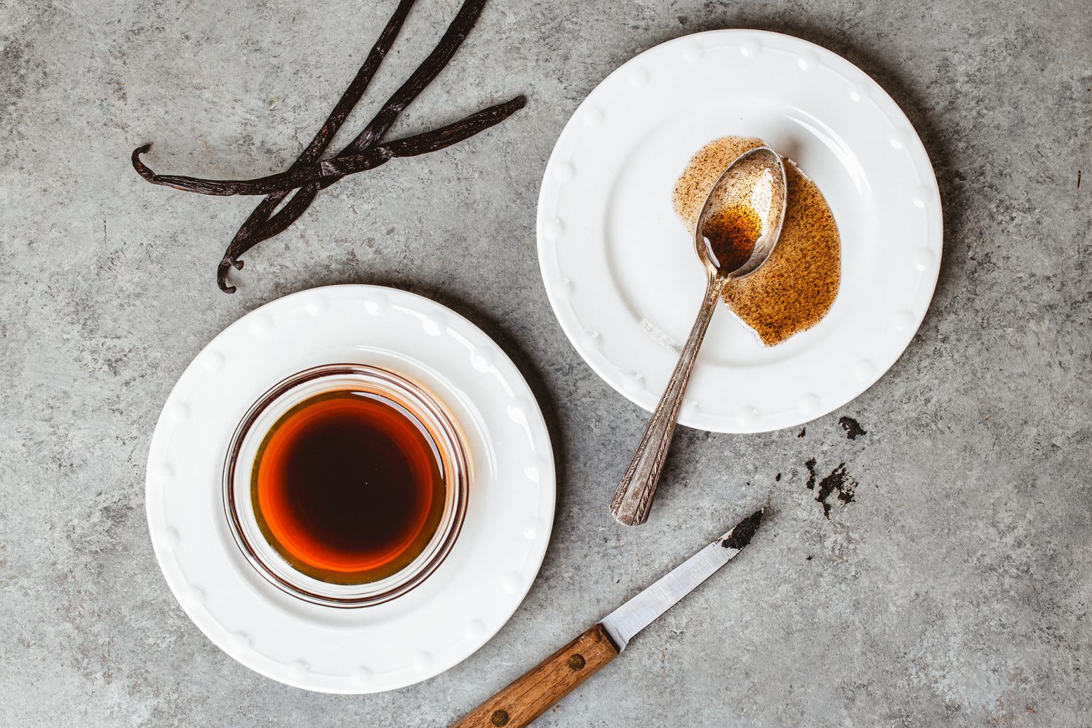 At Home Vanilla Taste Testing Experiment - Rodelle